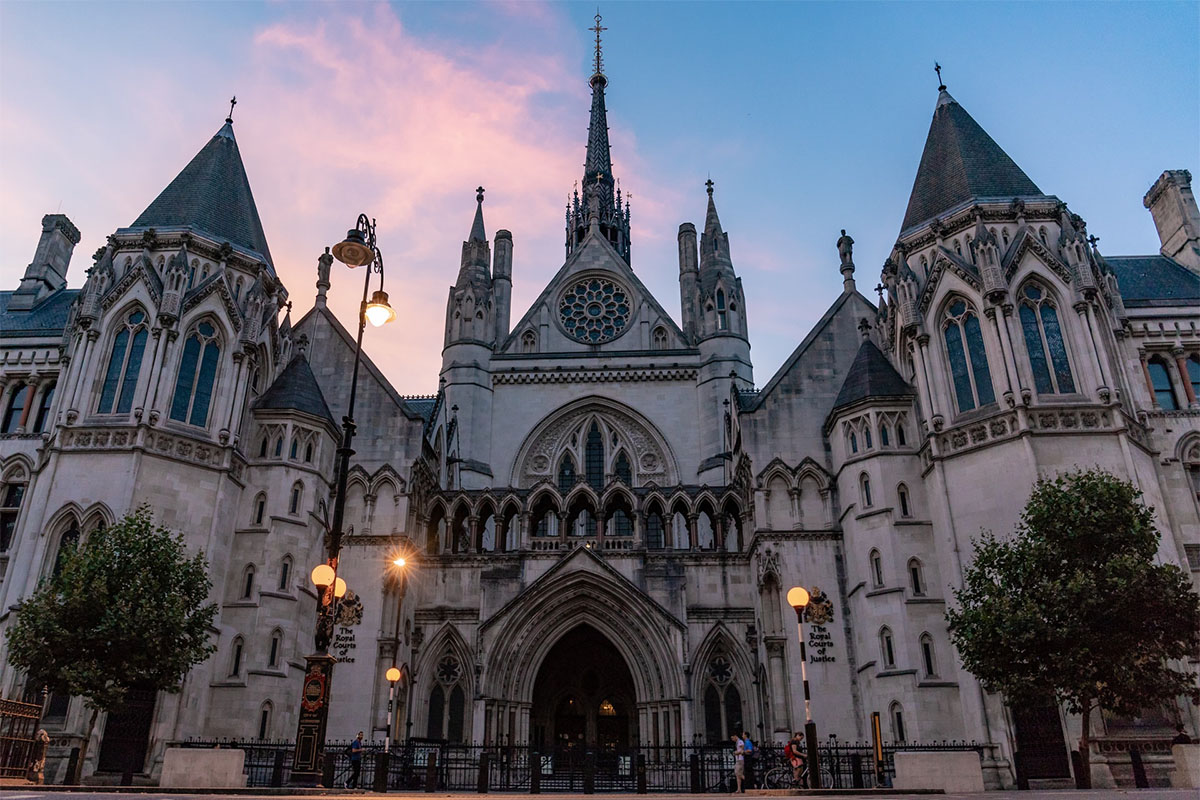 11 Cursitor Street - Local amenities